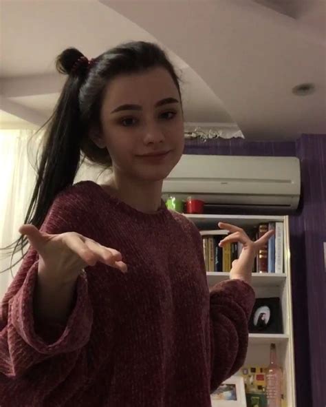 Dasha Taran On Instagram “Кушайте” Fotos Bonitas Chicas Fotografia