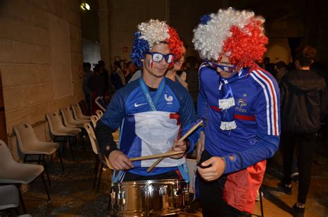 France Suisse Vu De Pontarlier La Liesse Quand Même
