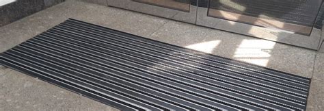 Противоскользящие покрытия, коврики для бассейнов - Дорожки