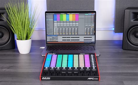 Akai Professional APC Mini MK2 Gearlounge
