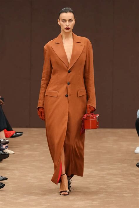 Versace Springsummer 2025 Milan Fashion Week Fashionotography