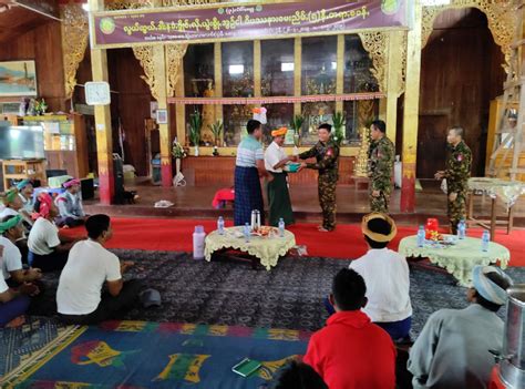 ဆီဆိုင် လွိင်လင်လေး လွိင်ကော် ကားလမ်းတစ်လျှောက် ကျေးရွာများရှိ ဒေသခံပြည်သူများအား တပ်မတော်မ