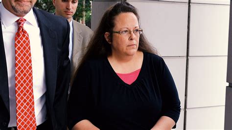 State Of Kentucky Ordered To Pay Legal Fees In Kim Davis Case Cbn News