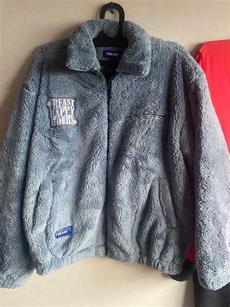 Jaket Bulu Atau Jaket Fleece Merk Freast Fesyen Pria Pakaian Baju Luaran Di Carousell