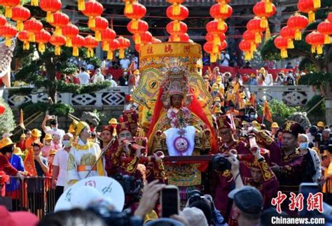 妈祖故里 福建湄洲岛举行妈祖金身绕境巡安仪式 腾讯新闻