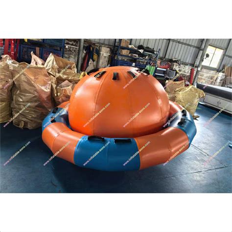 Inflatable Spinning Crazy Ufo Floating Sports Saturn Inflatable Towabl