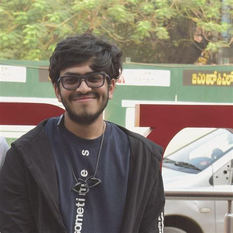 Labeeb Ajmal T Medium