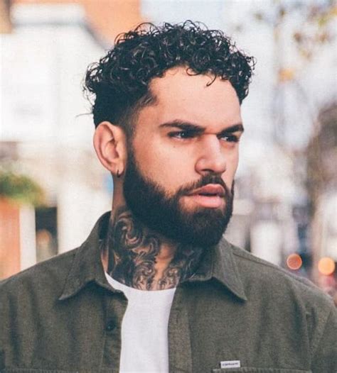 Nine Awesome Haircuts For Men With Round Face Round Face Men