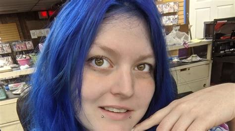 Mum Takes Giant Sex Toy To DIY Store To Get Paint That Matches Lurid Hot Pink Colour Mirror