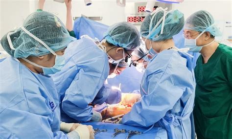 Thyroid Nodules Turn Into Large Goiter After 30 Years R The Observatorial