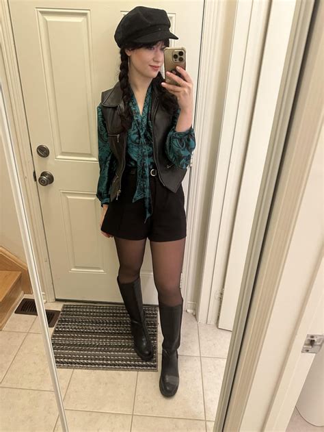 Vest Or No Vest That Is The Question R Outfits