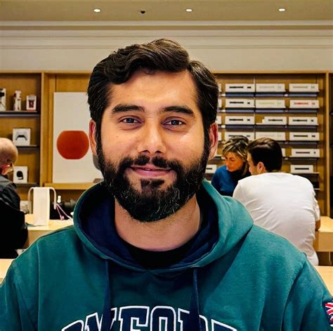 Hey Im Rashid Muhammad Rashid