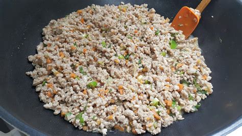 돼지고기 다짐 육 볶음 활용하기 소시지 주먹밥