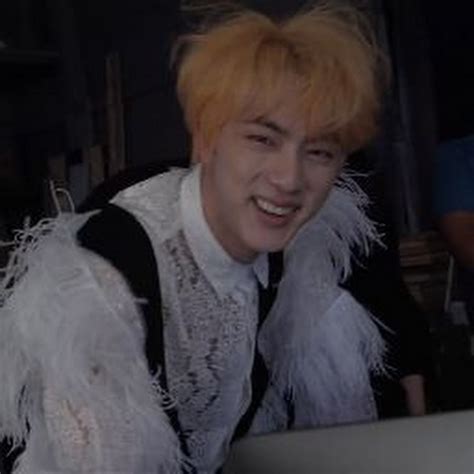 𝐸𝑉𝐿𝐸𝑁🍓 Youtube