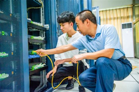 数学与计算机学院招生宣传材料（五）——数据科学与大数据技术专业介绍 数学与计算机学院（大数据学院）