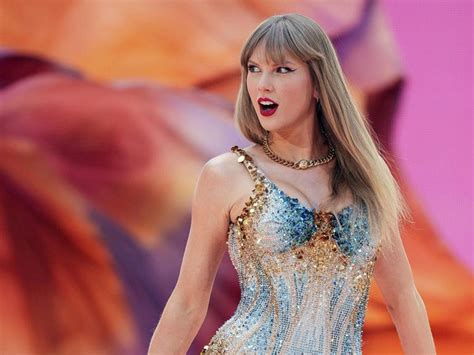 decoding taylor swift s style vancouver author breaks down superstar s