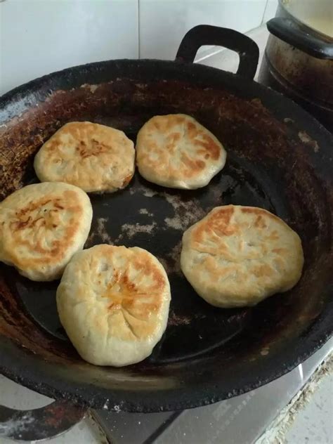 【最家常肉饼的做法步骤图，最家常肉饼怎么做好吃】翡冷翠2820下厨房