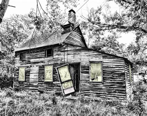 무료 이미지 검정색과 흰색 목재 늙은 외양간 흘리다 신비주의의 선실 시골집 부식 단색화 Hdr 역사 통나무 오두막집 농촌 지역 막사 흑백 사진