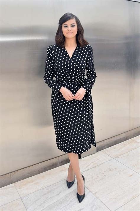 Jessica Alba And More Celebrities Surrender To The Polka Dot Dress