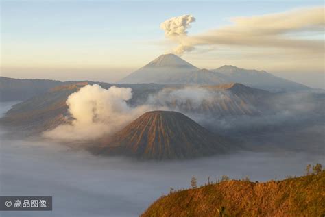 印尼锡纳朋火山持续喷发坐落在环太平洋火山带上的这个国家还有哪些著名的火山 知乎