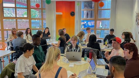 Sandy Lindsay Mbe On Linkedin Apprentice Digitalmarketing Marketing Contentcreation