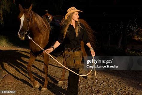 1 073 Lisa Niemi Swayze Photos And High Res Pictures Getty Images