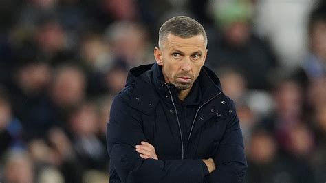 황희찬 소속팀 Epl 울버햄프턴 강등권 부진에 오닐 감독 경질