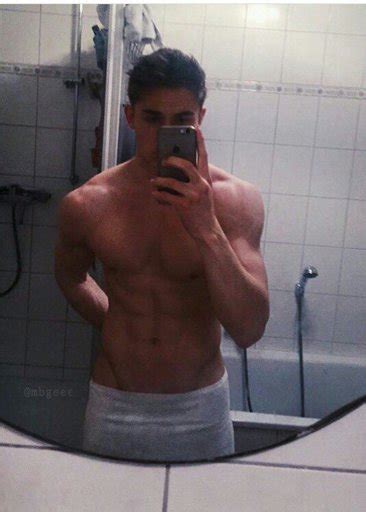 Manu Baumgartner Wiki Yaoi Amino Español Amino