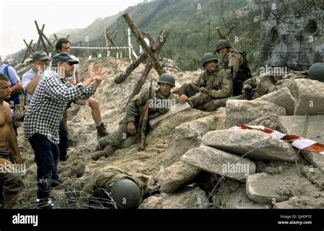 Steven Spielberg Vin Diesel Barry Pepper Adam Goldberg Tom Sizemore