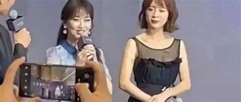 赵雅芝的容颜老去，可气质一点也不老，比满脸玻尿酸的好看太多！裙子照片漂亮
