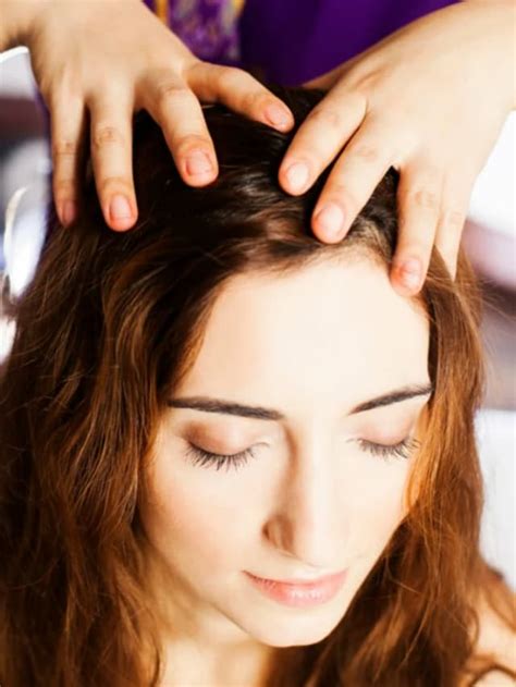 5 Best Oils For Head Massages