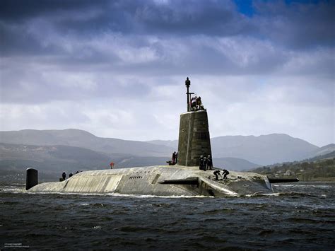 Hms Vigilant Royal Navy Vanguard Class Submarine Hms Vigil Flickr