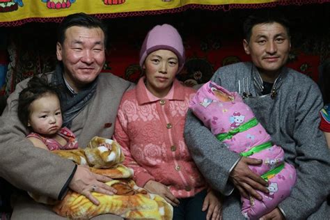 Монгол улсын 3 сая дахь иргэнтэй хамгийн ойр чацуутан Дархан хотод мэндэлсэн байна