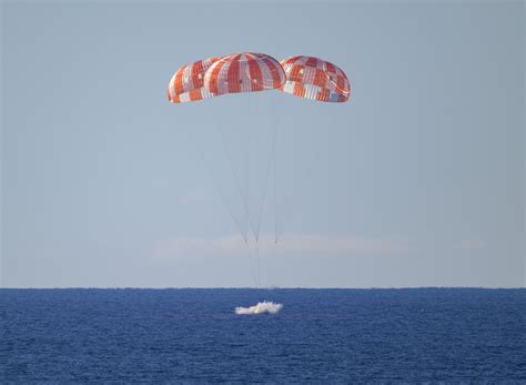 Esa Artemis Ii Splashdown