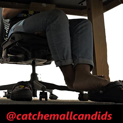 Ebony Barefoot Shoeplay In Black Crocs