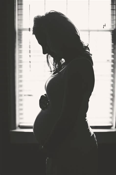 무료 이미지 실루엣 검정색과 흰색 여자 화이트 초상화 단색화 검정 흰색과 검은 색 스케치 그림 삽화 머리