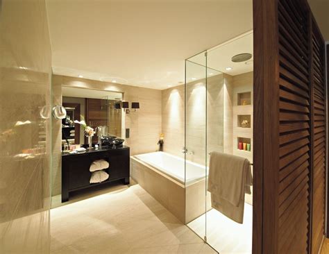 5 Star Hotel Bathroom