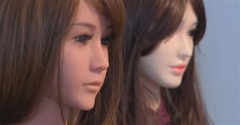 전신형 리얼돌 수입 허용…미성년·특정인 형상 막는다지만