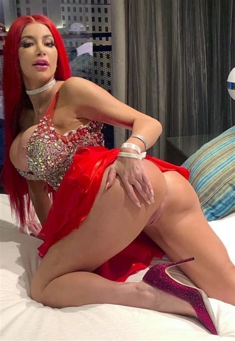 Ladies Wearing Chokers Girls With Choker Necklaces Chicks Wearing