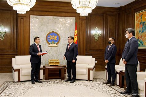 Тэтгэвэр тогтоолгох дараалсан жилийг бууруулсан хуулийн төсөл өргөн