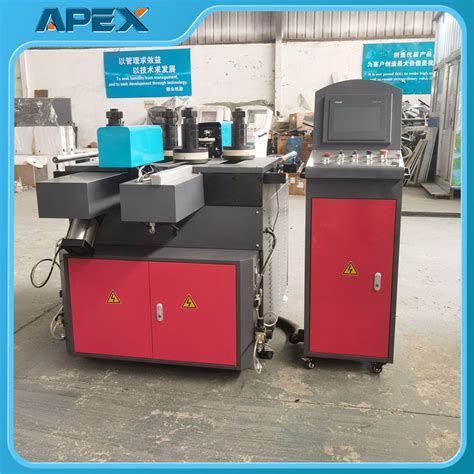 Flexible Operation Fully Automatic Horizontal Axis CNC Plate Rolling Machine China Roll
