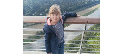 В Німеччині шукають 9 річну українку Валерію дівчинка пішла в школу і зникла У світі