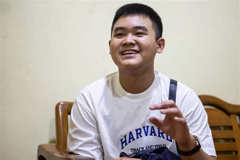 အော်တစ်ဇင်များအတွက် တောက်ပတဲ့အလင်းရောင် Unicef မြန်မာ