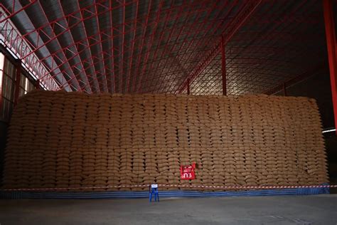 เปิดข้อมูล วีเอท อินเตอร์เทรดดิ้ง จำกัดชนะประมูลข้าว 10 ปี