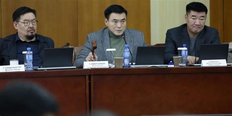 Бүсгүй хүнийг магтан дуулсан шилдэг шүлгүүд Монгол туургатны цахим сайт