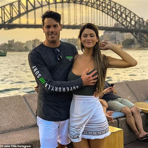 Bachelor In Paradise Star Jake Ellis Gropes His Busty Girlfriend Megan