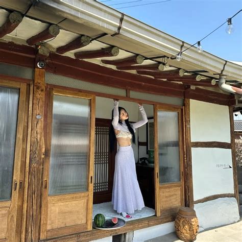 Third Generation Idol Has Fans Shook With Her Sexy Transformation Koreaboo