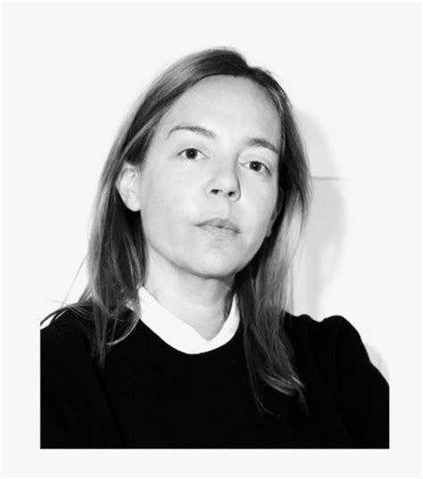 Isabelle Model Custom