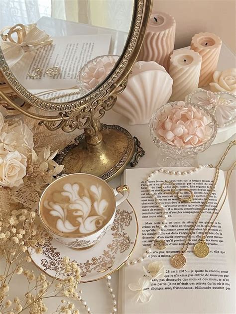 👑 𝔉𝔬𝔩𝔩𝔬𝔴 —— 𝔗𝔞𝔱𝔦𝔞𝔫𝔞𝔐𝔞𝔢 Gold Aesthetic Pink Aesthetic Pink