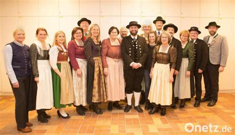 Doris Söllner Ist Neue Vorsitzende Des Trachtenvereins Dmiesbergler Onetz